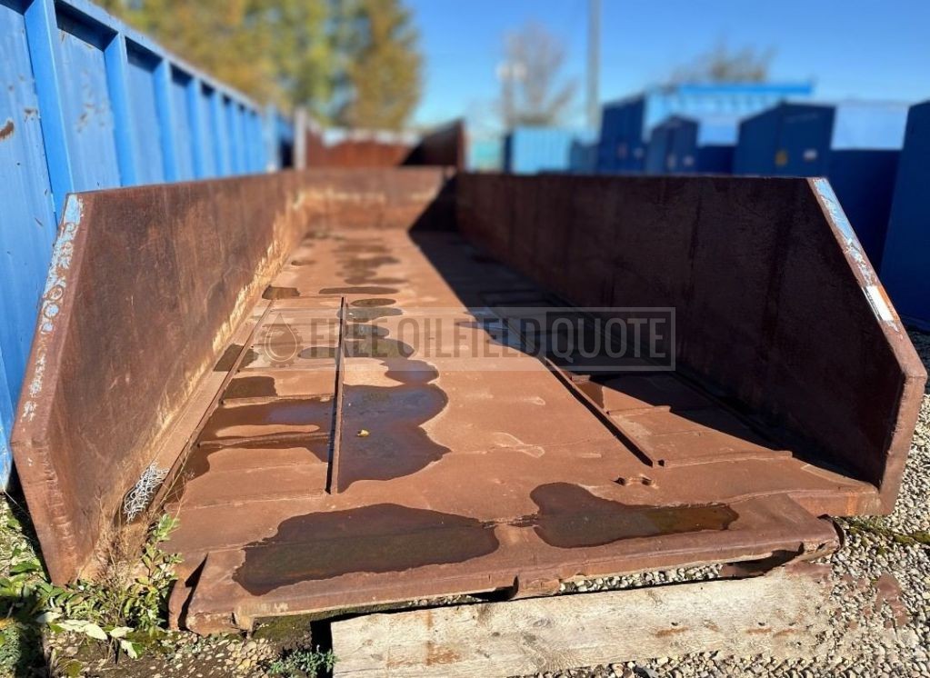 45938546 - Flock Tanks