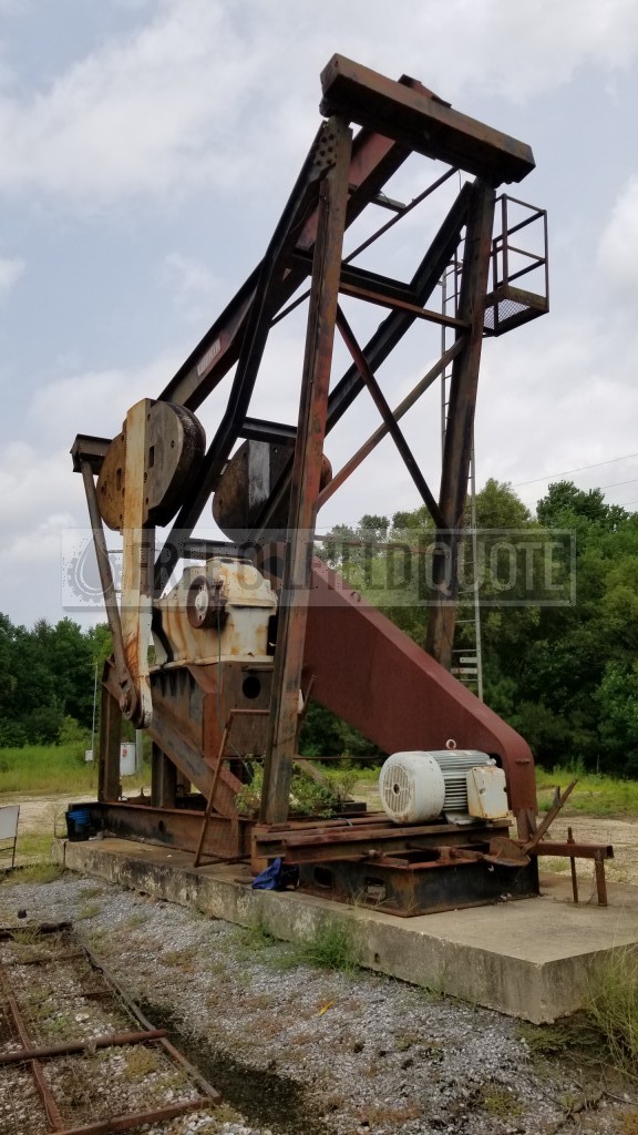 31058026 - Lufkin M640d-305-120 Pumping Unit